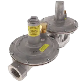Maxitrol 325-7AL210D-1 1/4L Gas Pressure Regulator with OPD